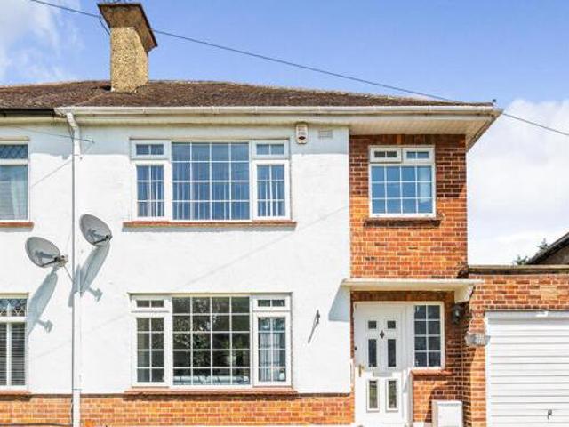 Palace Court, Kenton, 3 Bedroom Semi detached