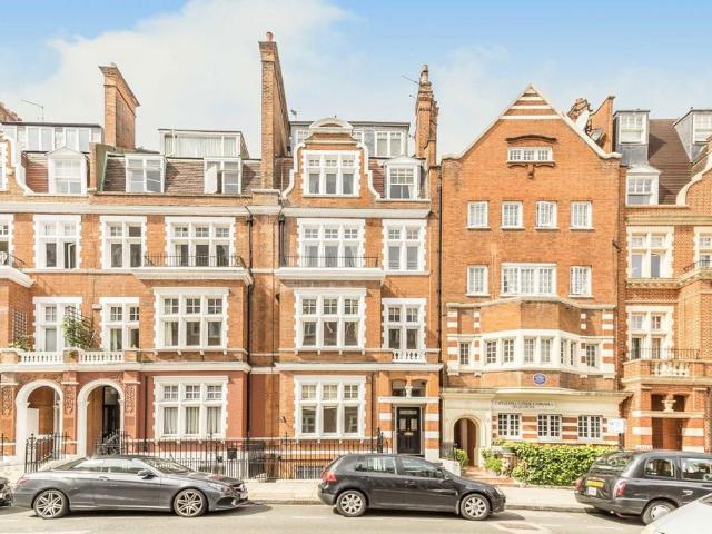 Palace Court, London W2 3 bed flat to rent £5,000 pcm £1,154 pw
