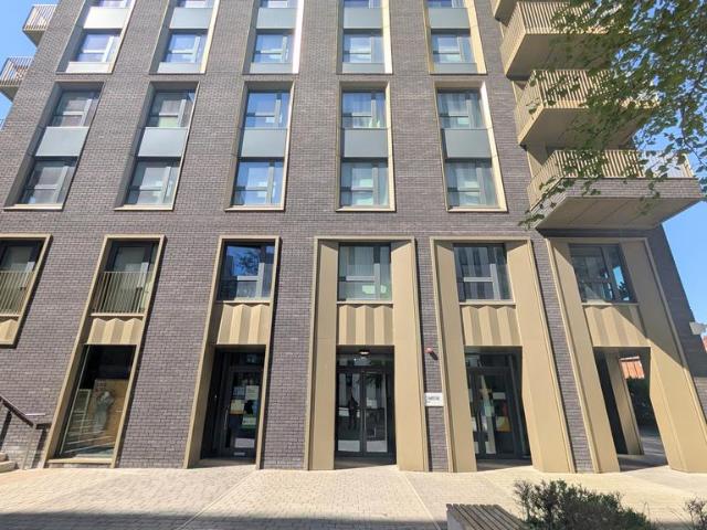 Palace Arts Way, Wembley, HA9 2 bed apartment to rent £2,300 pcm £531 pw