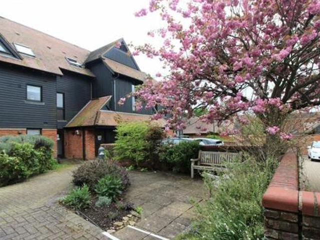 Palace Gate, Odiham, 1 Bedroom Apartment