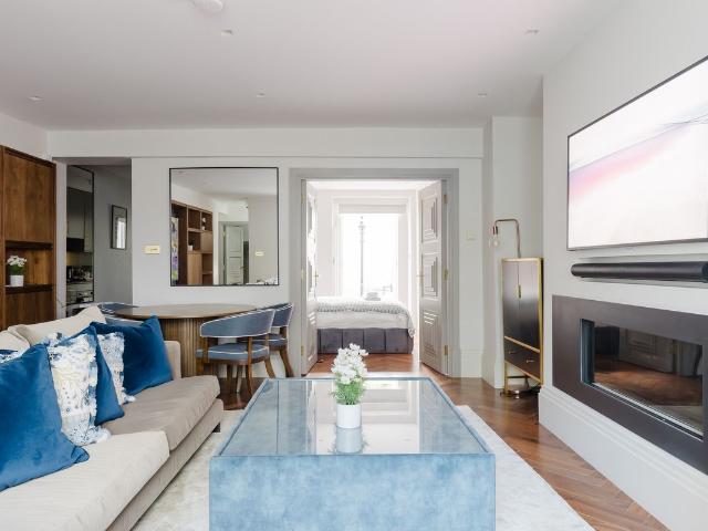 Palace Gardens Terrace, London W8, 2 bed flat to rent, £5,900 pcm | PrimeLocation