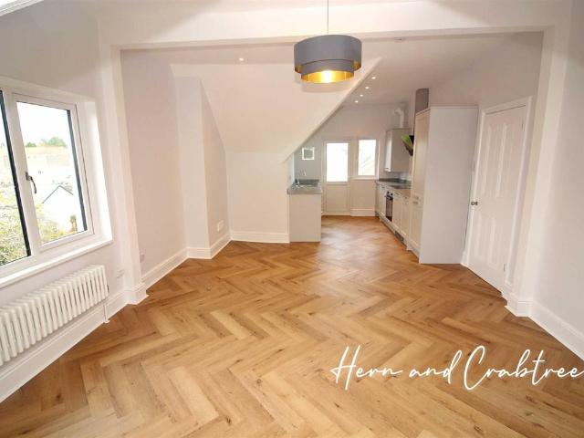 Palace Road, Llandaff, Cardiff CF5, 2 bed flat to rent, £1,400 pcm | PrimeLocation