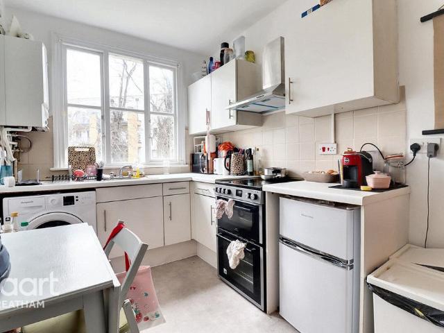 Palace Road, Streatham Hill 1 bed flat to rent £1,600 pcm £369 pw