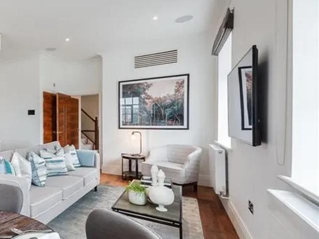 Palace Wharf, 6 23 Rainville Road, London, W6 9UF, United Kingdom | 3 bed duplex for rent #79215243 | Rentberry