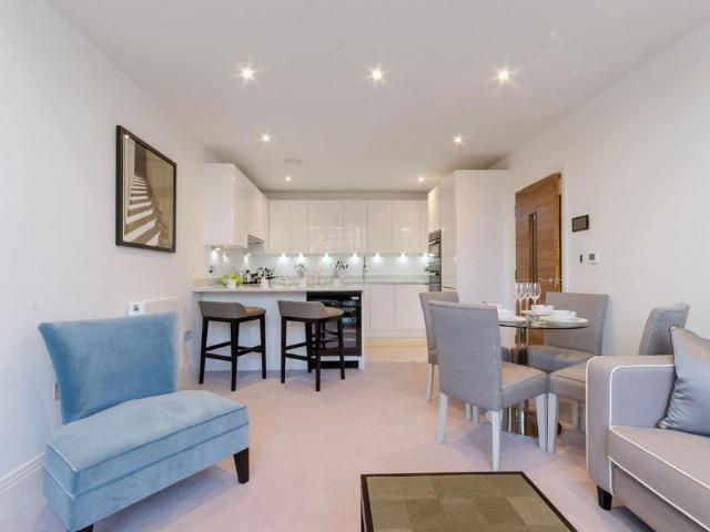 Palace Wharf, Hammersmith, London, W6 2 bed flat to rent £4,160 pcm £960 pw