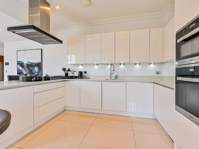 Palace Wharf, Hammersmith, London W6, 2 bed flat to rent, £4,724 pcm | PrimeLocation