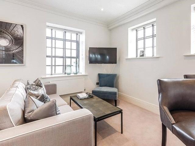Palace Wharf, Rainville Road. 2 bed apartment to rent £4,160 pcm £960 pw