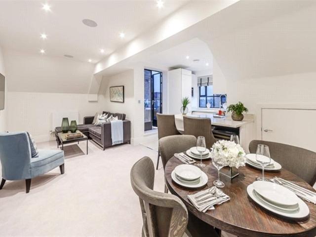 Palace Wharf, Rainville Road, Hammersmith, London W6, 2 bed flat to rent, £5,872 pcm | PrimeLocation