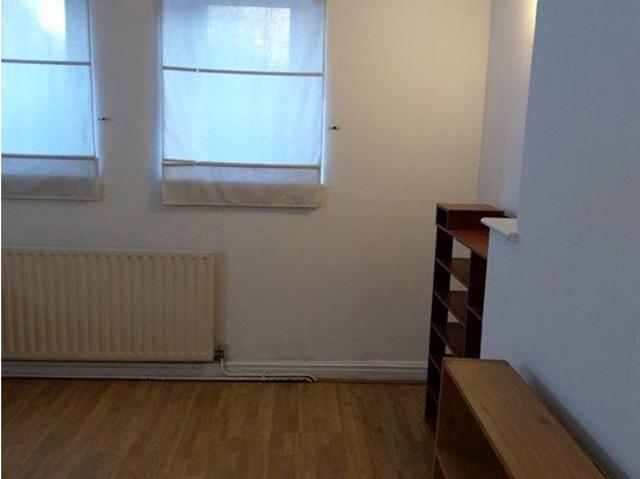 Palatine Road, West Didsbury Manchester M20, 2 bed flat to rent, £1,200 pcm | PrimeLocation