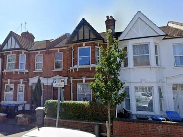 Palermo Road, London, 2 Bedroom Apartment