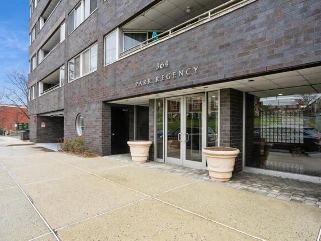 Palisade Ave Apt C, Cliffside Park, Condo For Sale