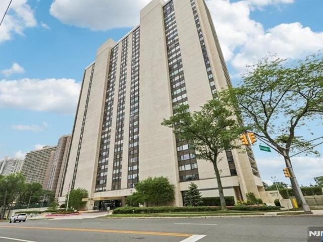Palisade Ave Apt C, Fort Lee, Property For Sale