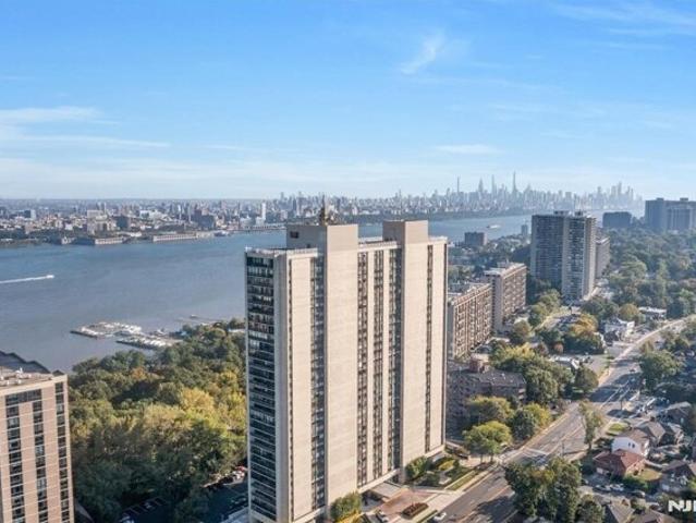 Palisade Ave Apt D, Fort Lee, Property For Sale