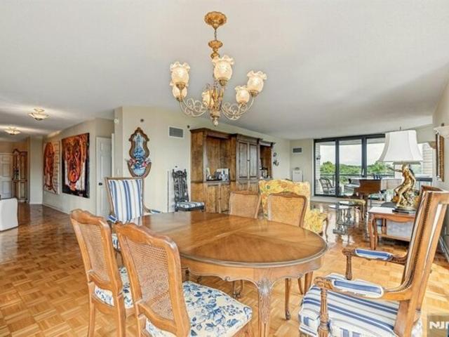 Palisade Ave Apt F, Fort Lee, Condo For Sale