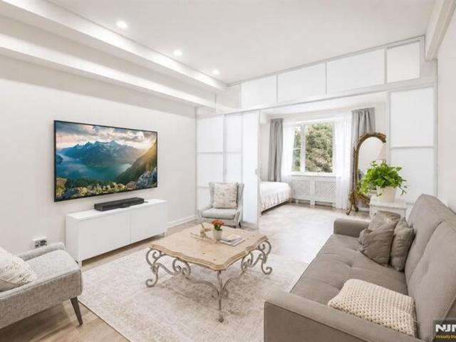 Palisade Ave Apt Gta, Fort Lee, Condo For Sale