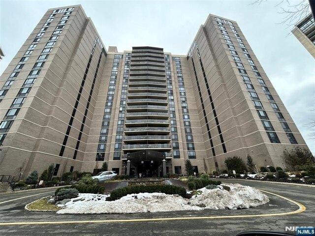 Palisade Ave Apt P, Fort Lee, Condo For Sale