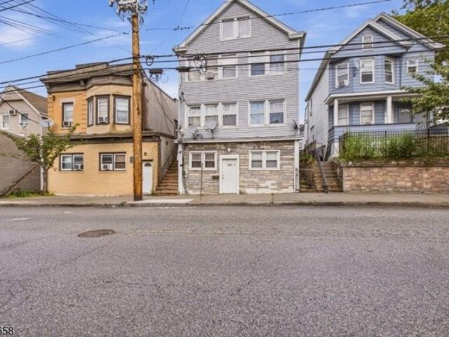 Palisade Ave, Garfield, Home For Sale