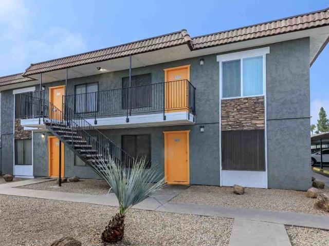 Palisade Park Aparments 1 Bedroom Apartment for Rent at 3001 N Black Canyon Hwy, Phoenix, AZ 85015