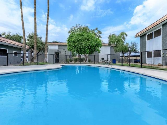 Palisade Park Aparments 1 Bedroom Apartment for Rent at 3001 N Black Canyon Hwy, Phoenix, AZ 85015