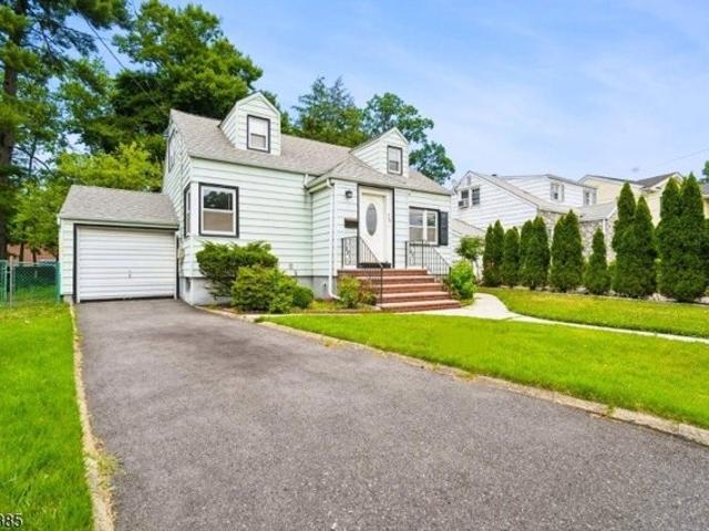 Palisade Rd, Union Twp, Home For Sale