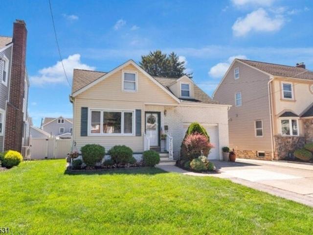 Palisade Rd, Union Twp, Home For Sale