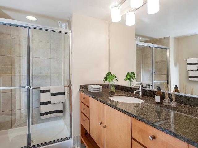 Palisades of Bethesda 1 Bedroom Apartment for Rent at 4835 Cordell Ave, Bethesda, MD 20814