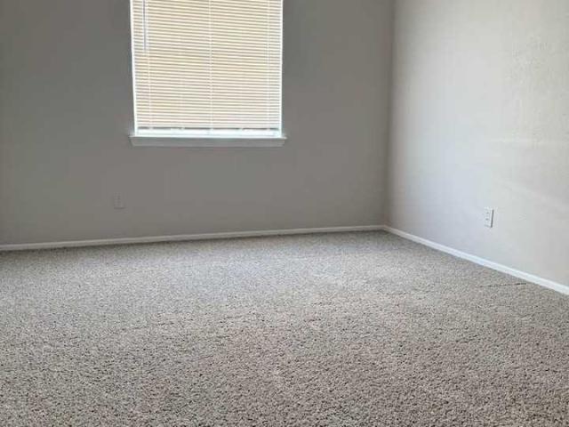 Palisades Studio Apartment for Rent at 307 307 & 311 East 31st, Austin, TX 78705 North University