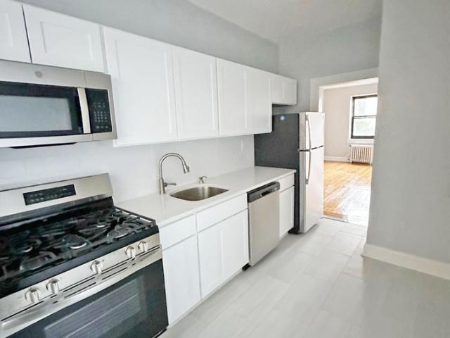 Palisades Towers 2 Bedroom Apartment for Rent at 1 W Palisades Blvd, Palisades Park, NJ 07650
