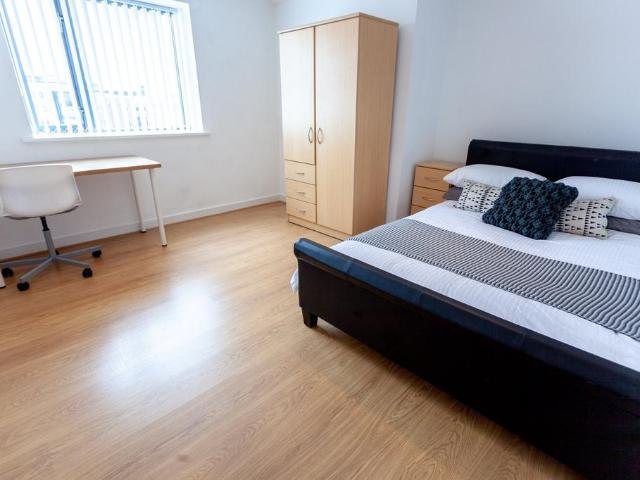Pall Mall, L3 6ES, 3 bed flat to rent £1,450 pcm £335 pw