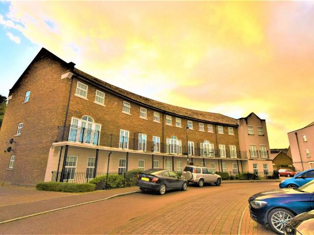 Palladian Circus, Ingress Park DA9, 2 bed flat to rent, £1,500 pcm | PrimeLocation