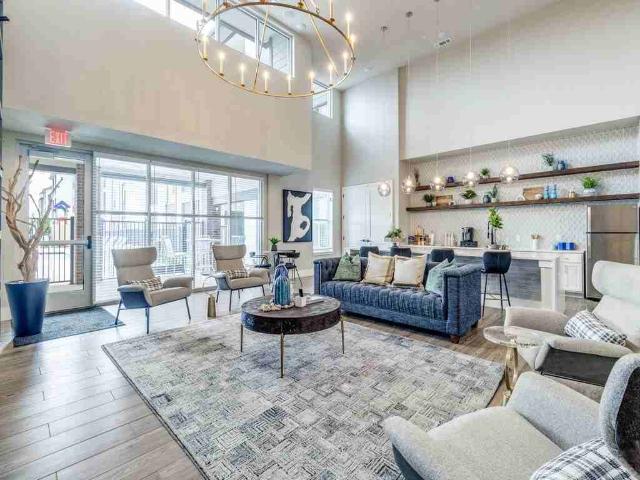 Palladium Dallas Stemmons 2 Bedroom Apartment for Rent at 2440 Southwell Rd, Dallas, TX 75229