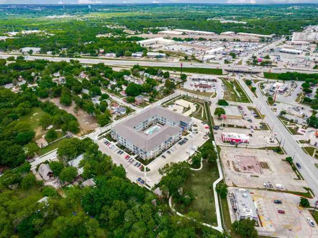 Palladium Fain Street 1 Bedroom Apartment for Rent at 1069 Kings Hwy, Fort Worth, TX 76117