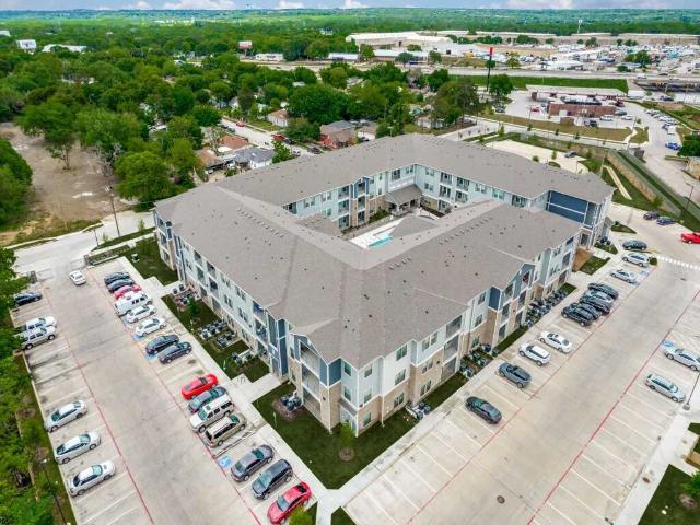 Palladium Fain Street 1 Bedroom Apartment for Rent at 1069 Kings Hwy, Fort Worth, TX 76117