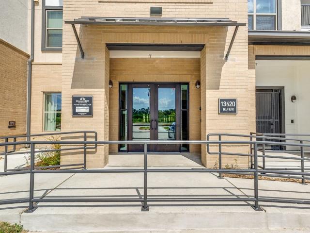 Palladium Houston Ella 1 Bedroom Apartment for Rent at 13420 Ella Blvd, Houston, TX 77067