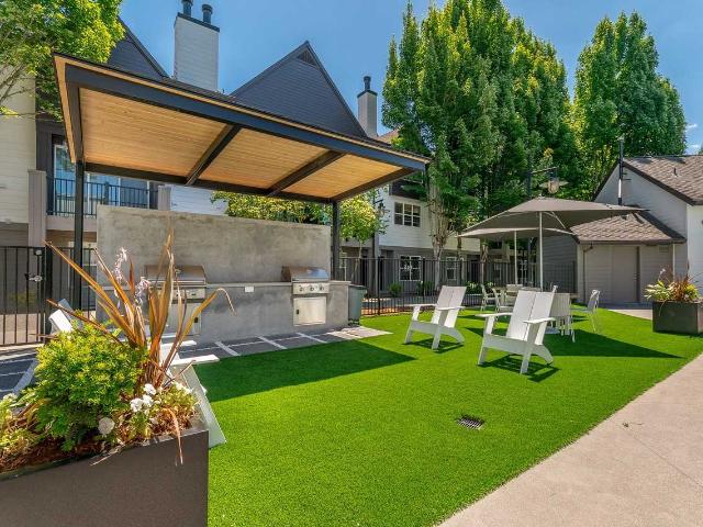 Pallas Townhomes and Apartments 1 Bedroom Apartment for Rent at 15021 Sw Millikan Way, Aloha, OR 97003 Cooper Mountain Aloha North