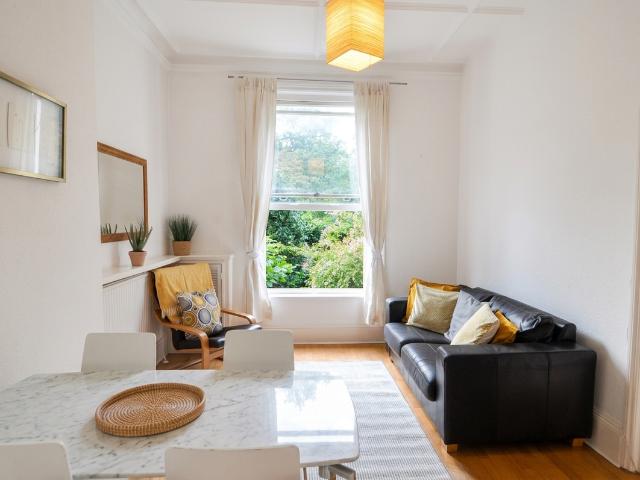 Palliser Road, West Kensington, London W14, 2 bed flat to rent, £2,350 pcm | PrimeLocation