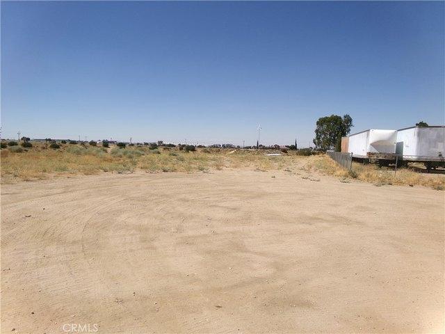 Palm, Oak Hills, CA 92344