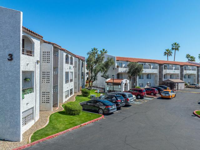 Palm Aire 1 Bedroom Apartment for Rent at 6241 N 27th Ave, Phoenix, AZ 85017