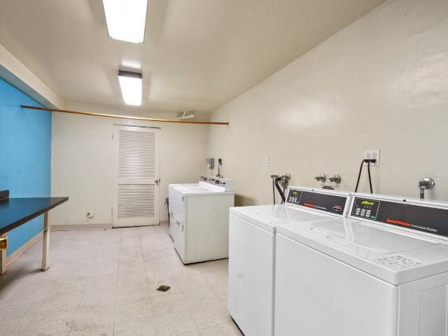 Palm Capri Apartments 1 Bedroom Apartment for Rent at 521 E Palm Ave, Burbank, CA 91501