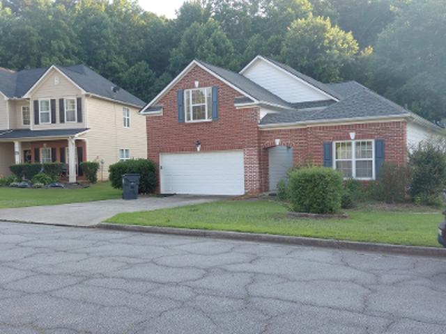 Palm Cir NW