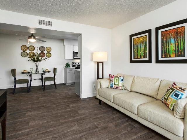 Palm Crest at Station 40 2 Bedroom Apartment for Rent at 3816 N 83rd Ave, Phoenix, AZ 85033