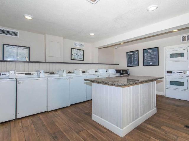 Palm Desert Apartments 2 Bedroom Apartment for Rent at 8429 N 27th Ave, Phoenix, AZ 85051