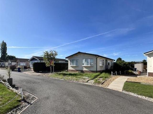 Palm Grove Court, Thorne, 3 Bedroom Park