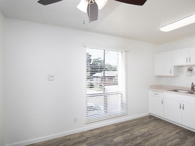 Palm Towers Apartments 1 Bedroom Apartment for Rent at 234 W Park Ave, El Cajon, CA 92020 El Cajon