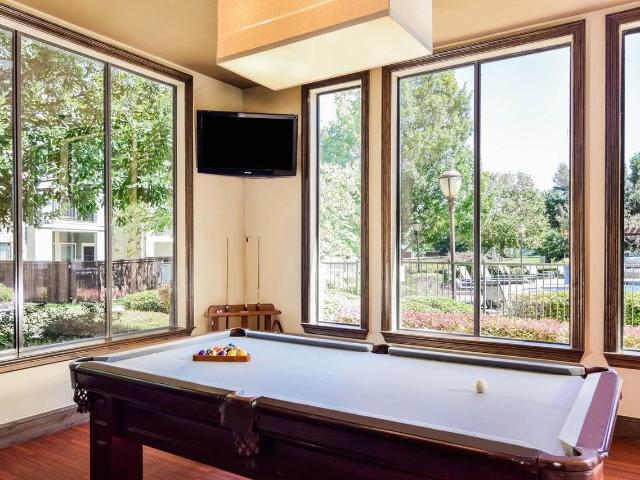 Palm Valley 1 Bedroom Apartment for Rent at 1301 N A W Grimes Blvd, Round Rock, TX 78665 Palm Market Center