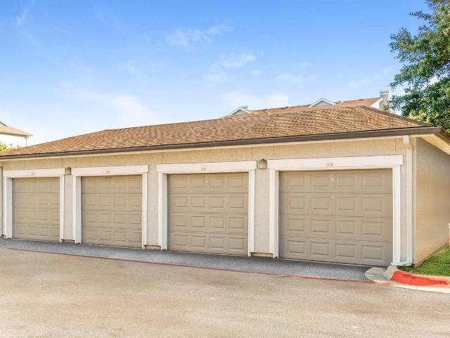Palm Valley 2 Bedroom Apartment for Rent at 1301 N A W Grimes Blvd, Round Rock, TX 78665 Palm Market Center