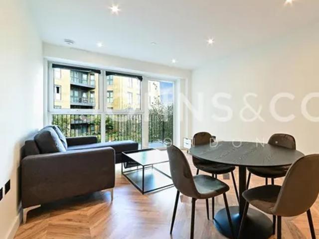Palmer Crescent, London, KT1 2QT, United Kingdom | 2 bed apartment for rent #137933798 | Rentberry