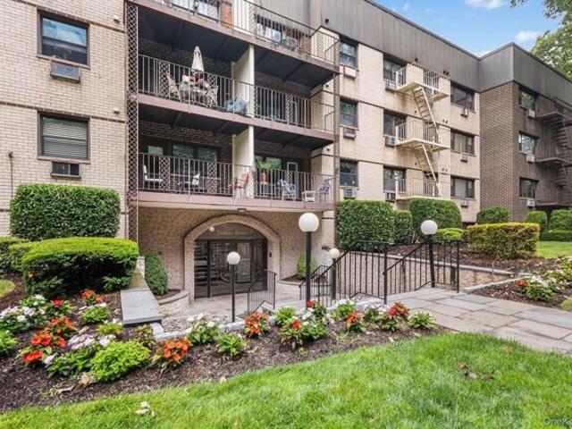 Palmer Ave Apt E, New Rochelle, Property For Sale