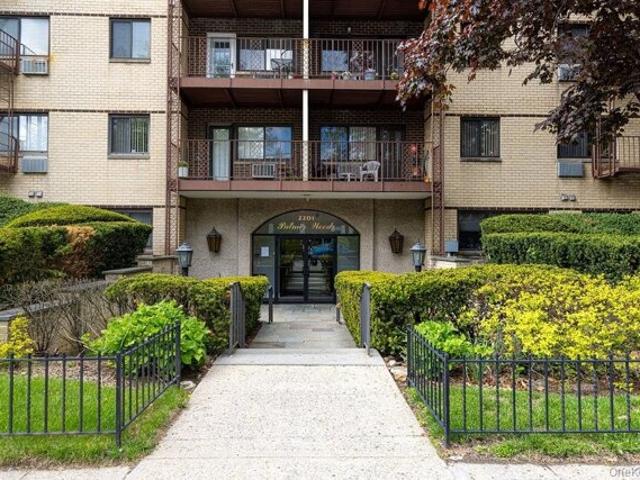 Palmer Ave Apt F, New Rochelle, Property For Sale