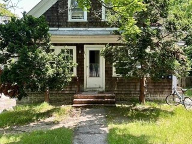 Palmer Ave, Falmouth, Home For Sale